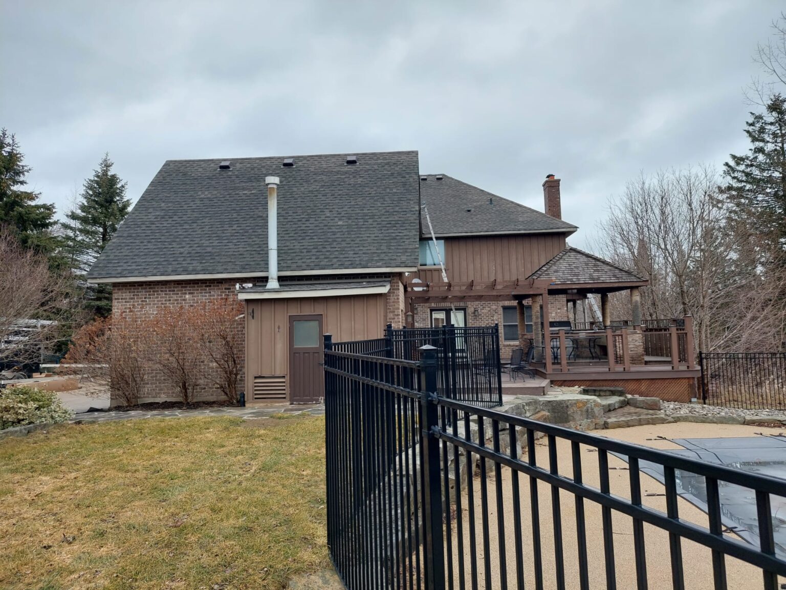 Gentek Canyon clay eavestrough | Halton Hills Roofing & Aluminum